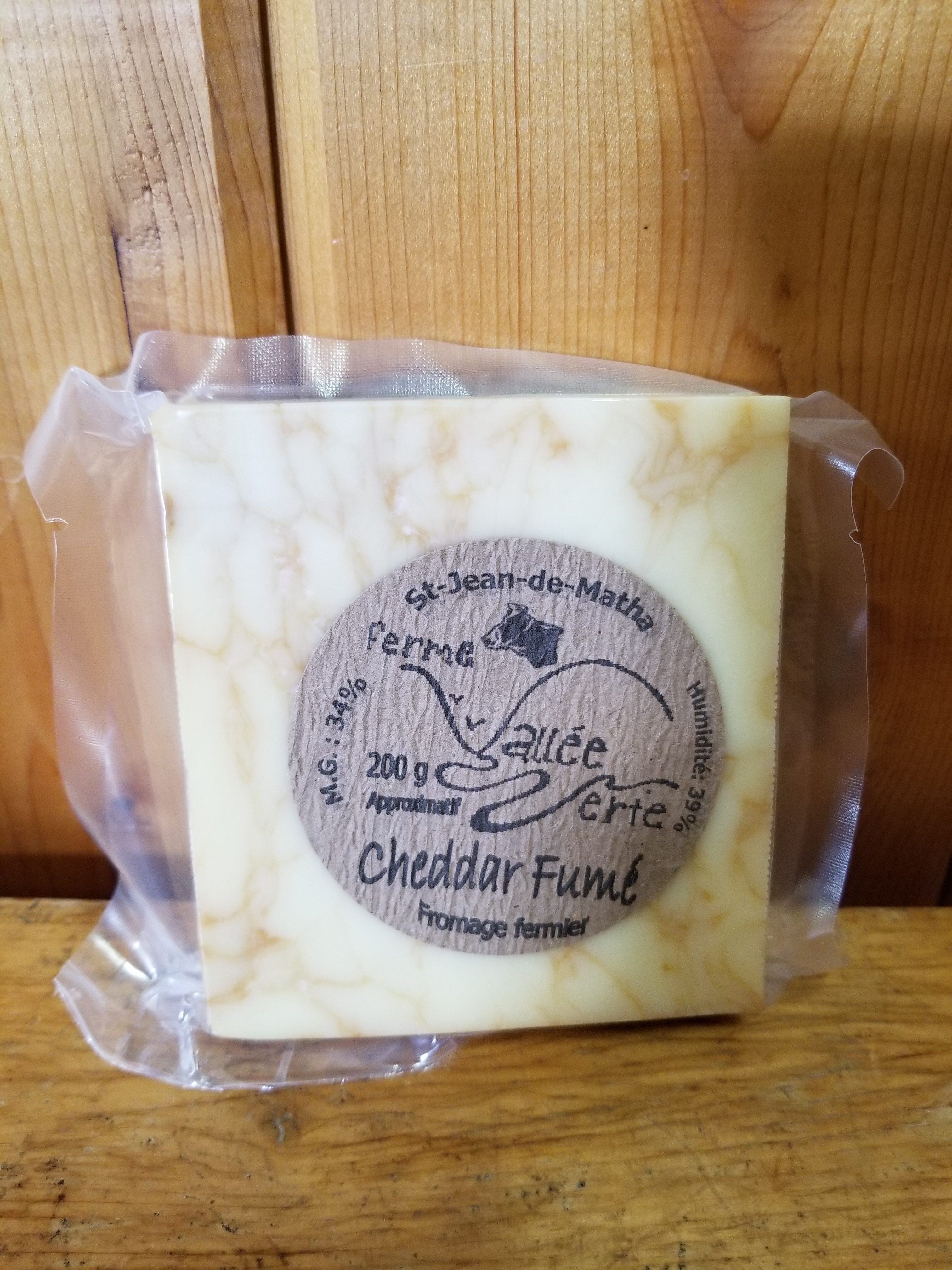 Fromage Cheddar fumé 200g (30)